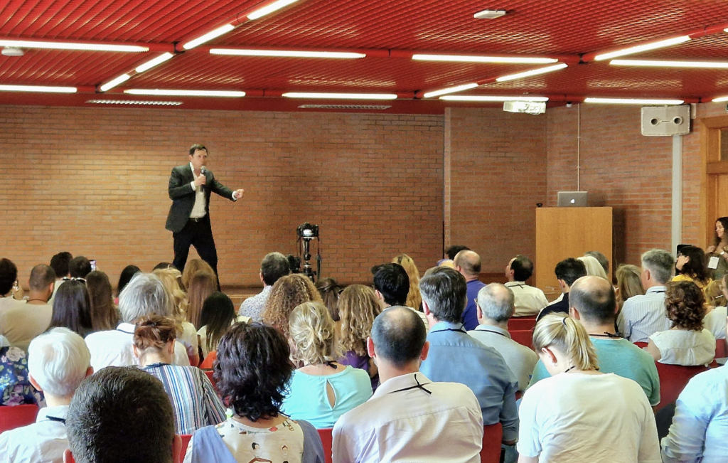 Cómo hablar en público con éxito: primeros pasos | JC Durán